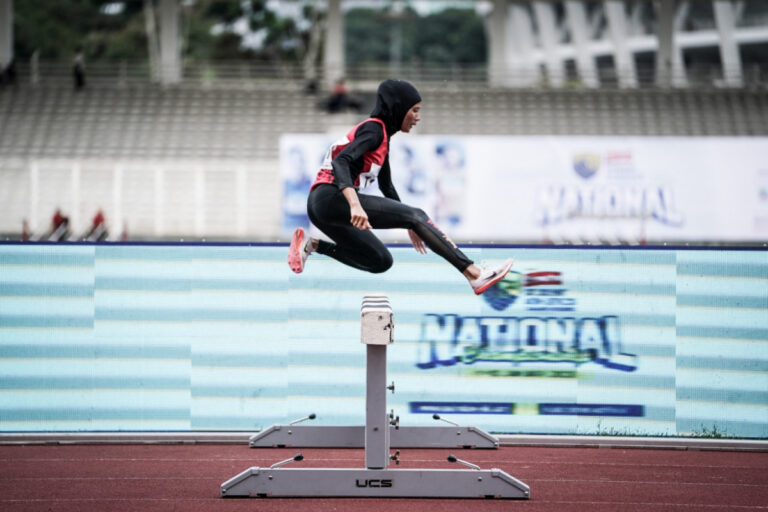 Lari Gawang : Pengertian, Jenis, Teknik, Manfaat & Tipsnya